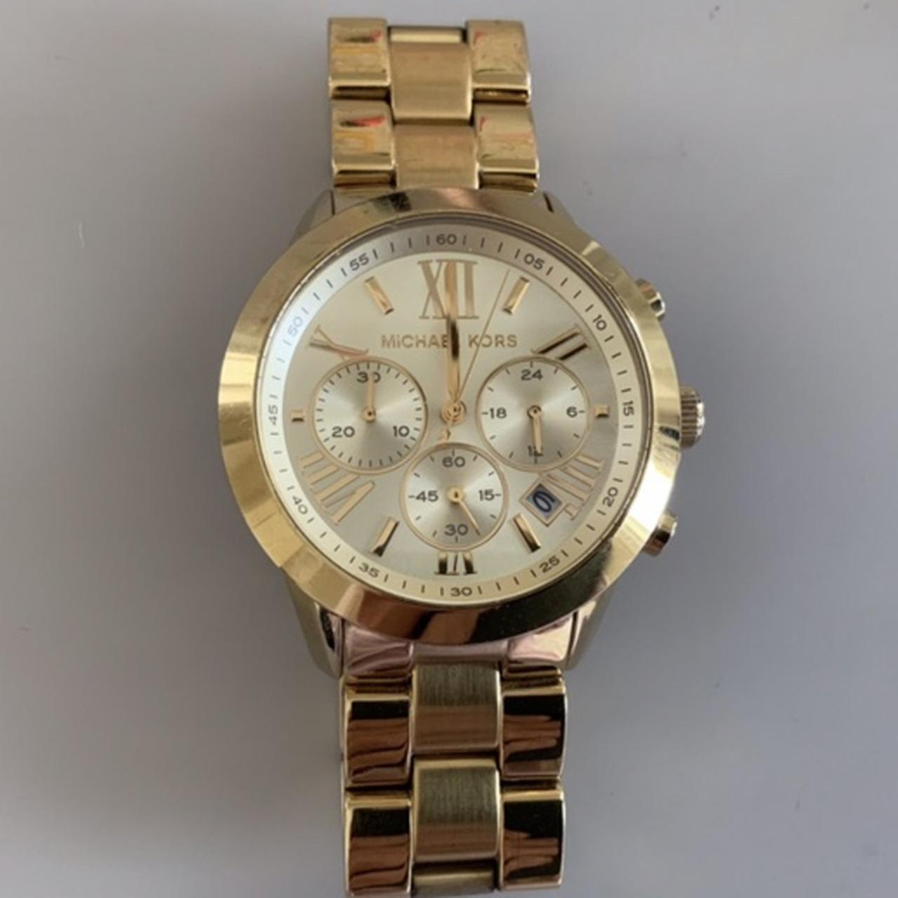 Michael Kors gold chunky watch, so peng in such good... - Depop
