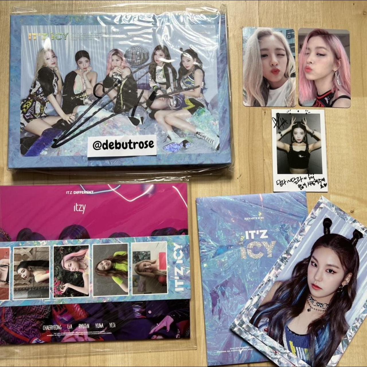 wts: itzy itz icy mwave m&g signed by lia... - Depop
