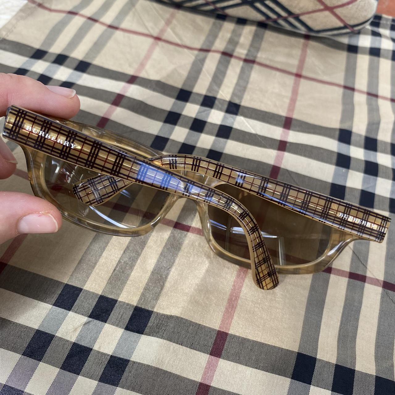 Burberry nova check sunglasses // great vintage... - Depop