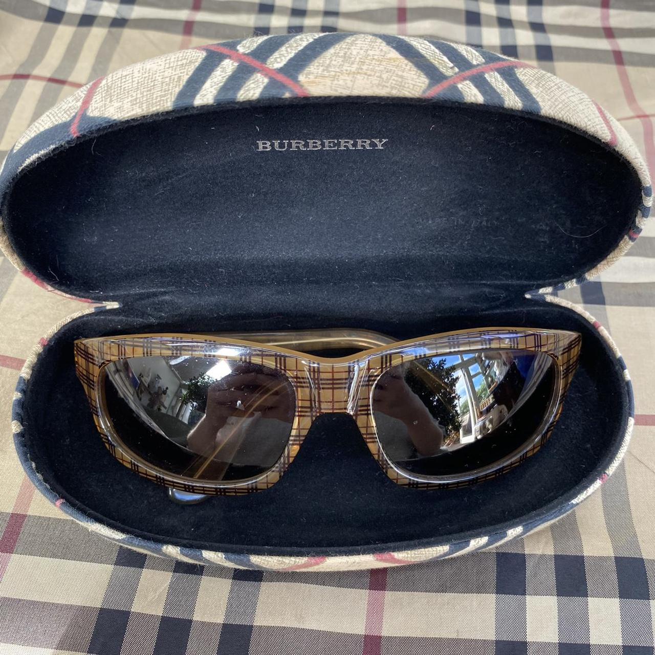 Burberry nova check sunglasses // great vintage... - Depop