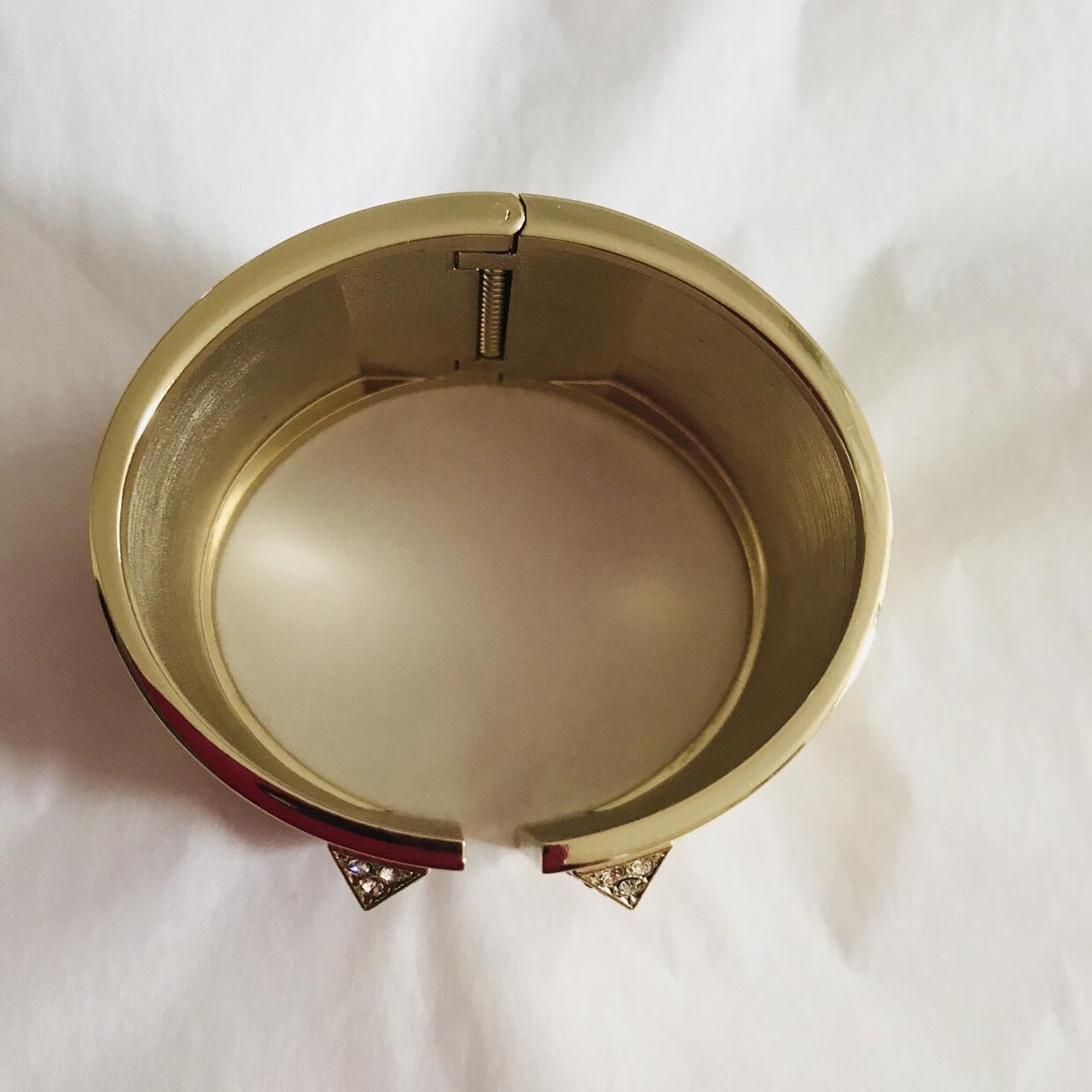 Victoria Secret handcuff bracelet easy to put it on... - Depop