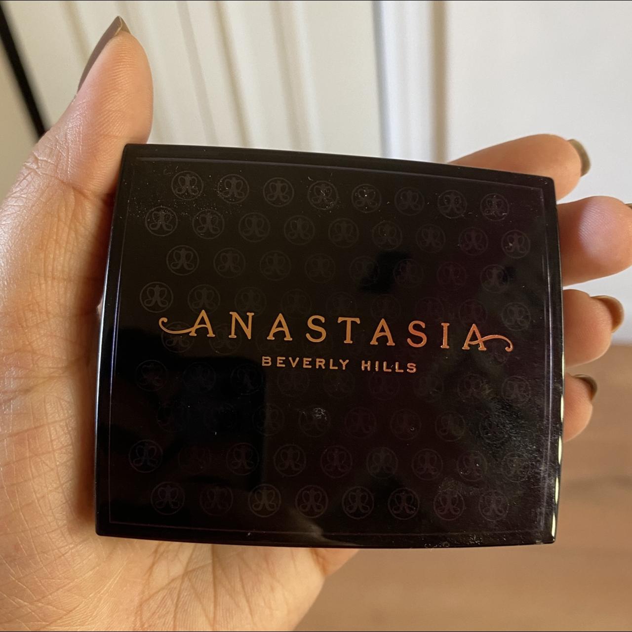 ABH RICH AMBER BRONZER ORIGINALLY: $28.00 #makeup... - Depop