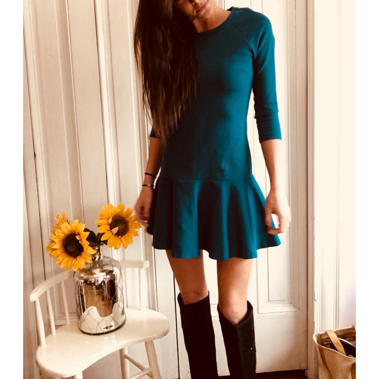 This adorable jumper is so fun with over the knee... - Depop