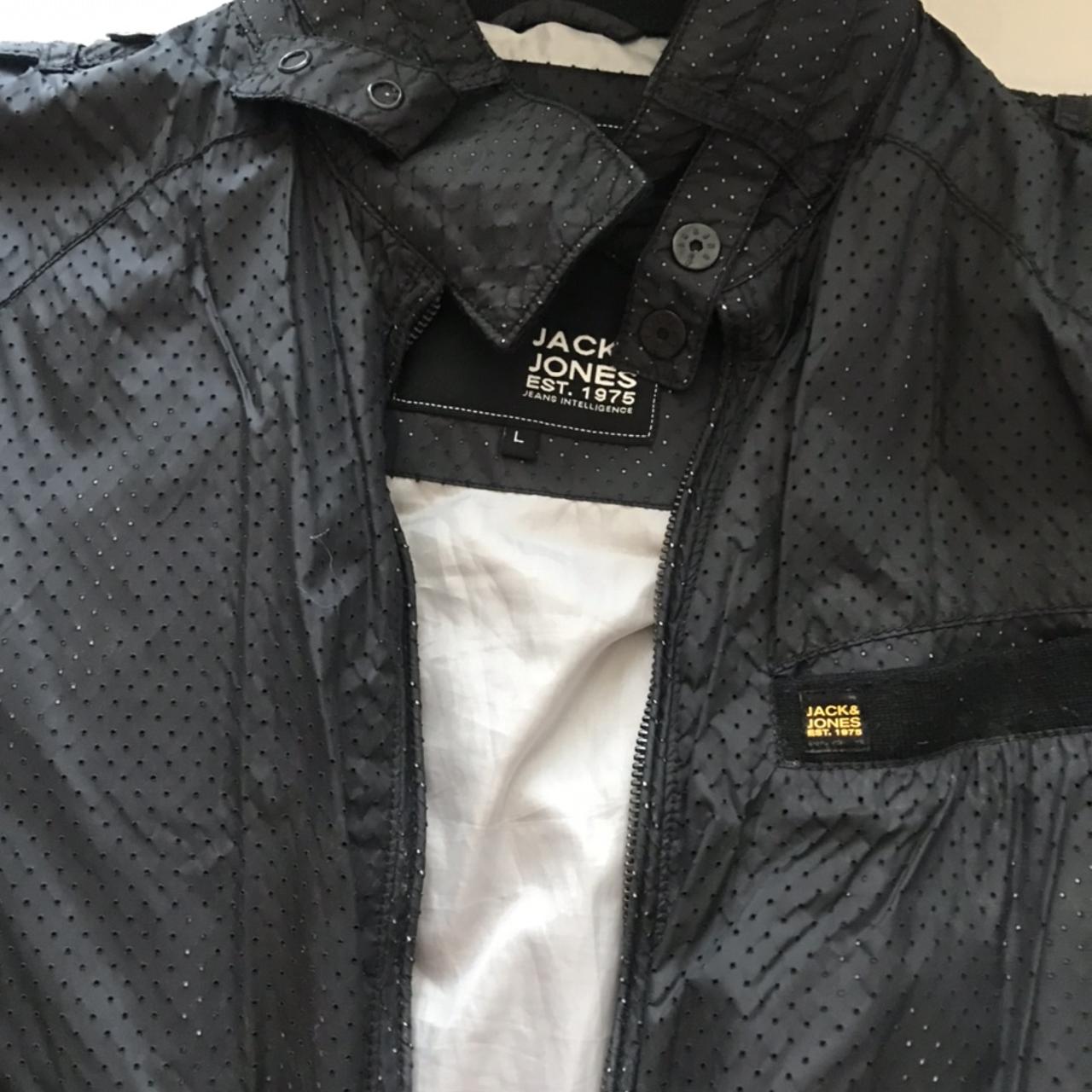 Light bomber jacket Msg me for more information - Depop