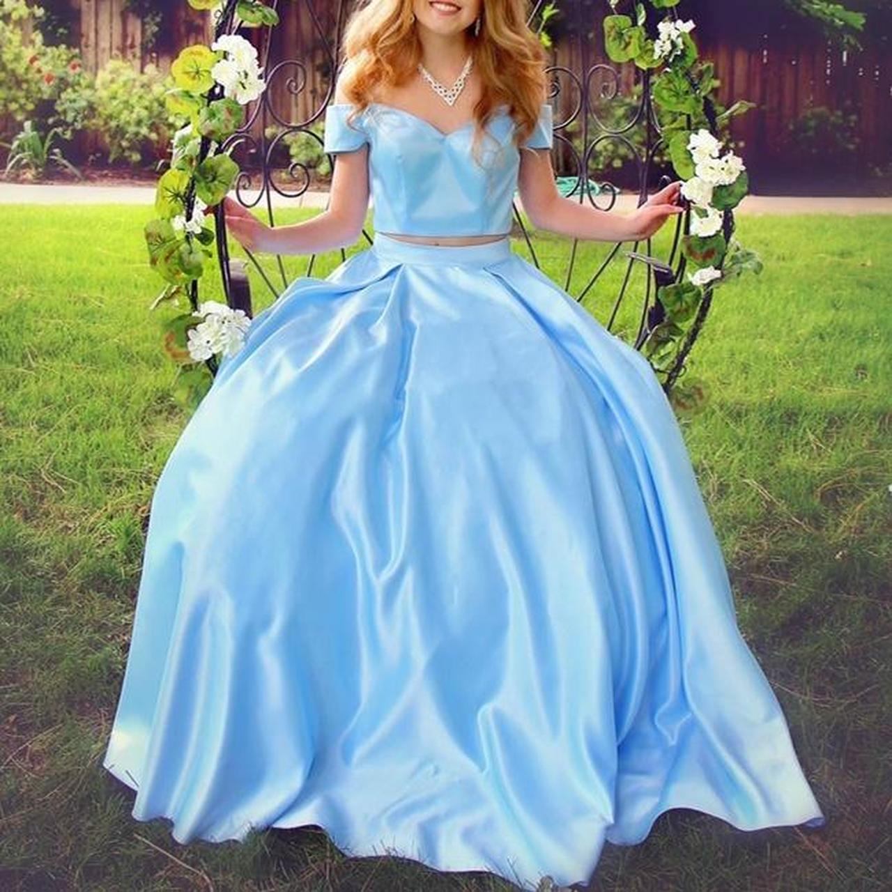 Cinderella prom dress! Regular $450. Size small🦋 Dm... | Depop