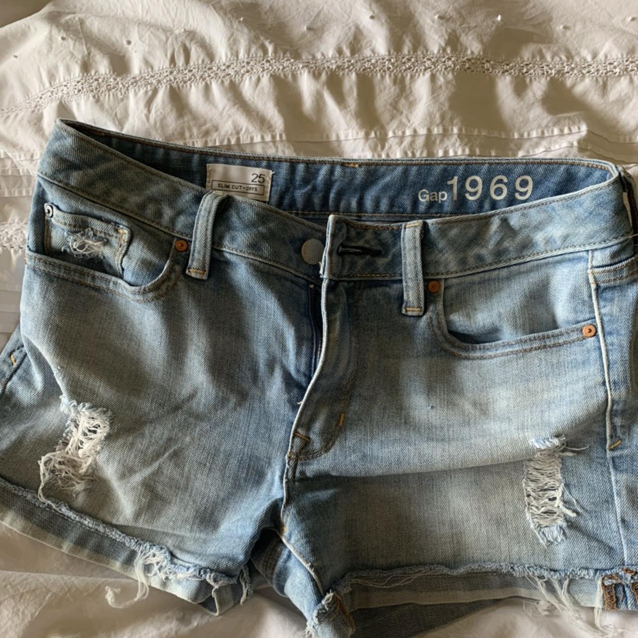 Gap 1969 low rise ripped denim shorts, size 25 ‘slim... - Depop