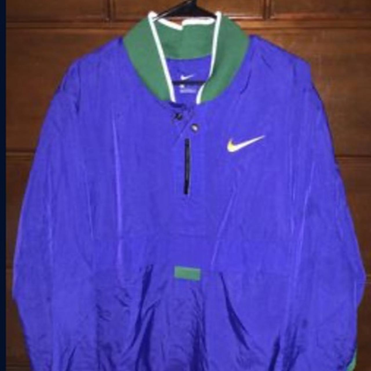 NIKE COLLARED... - Depop