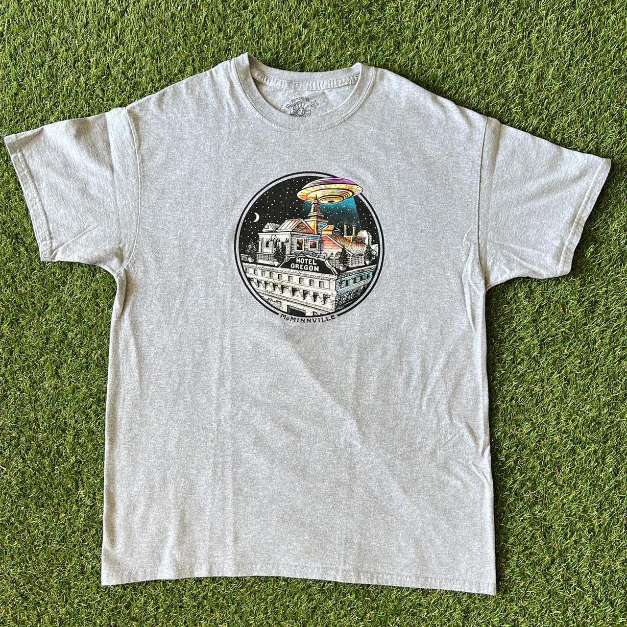 🛸 HOTEL OREGON MCMINNVILLE UFO GRAPHIC TEE •size:... - Depop