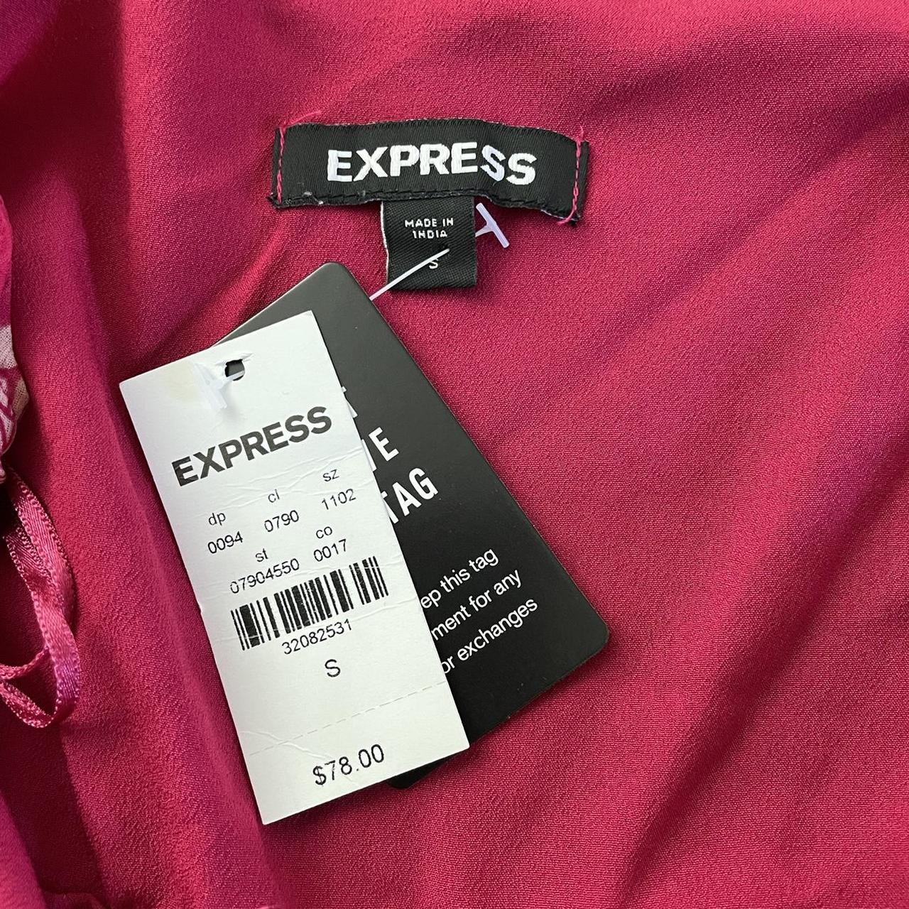 Express pink and white floral print romper NWT Size S - Depop