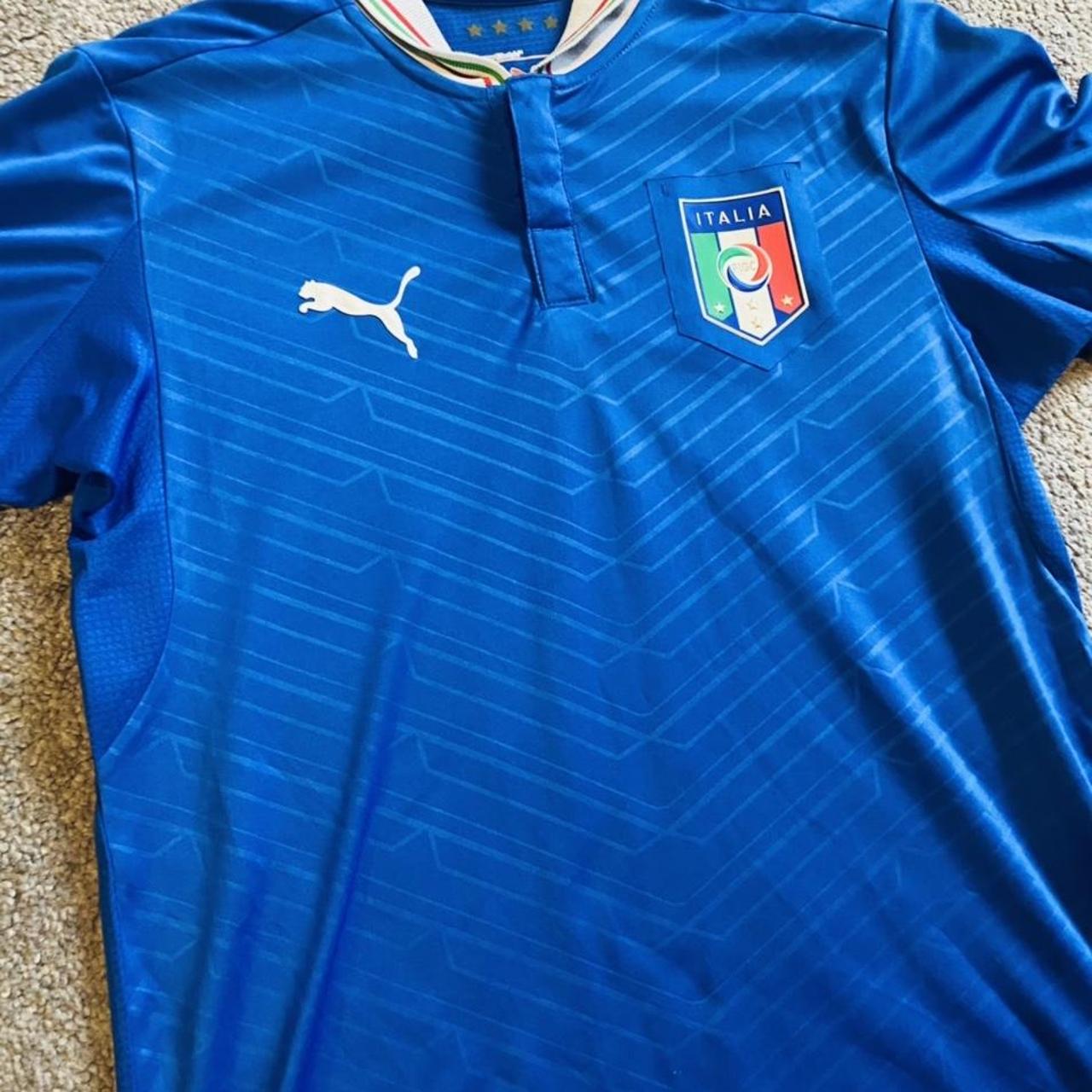 Puma Men's Blue and White T-shirt | Depop