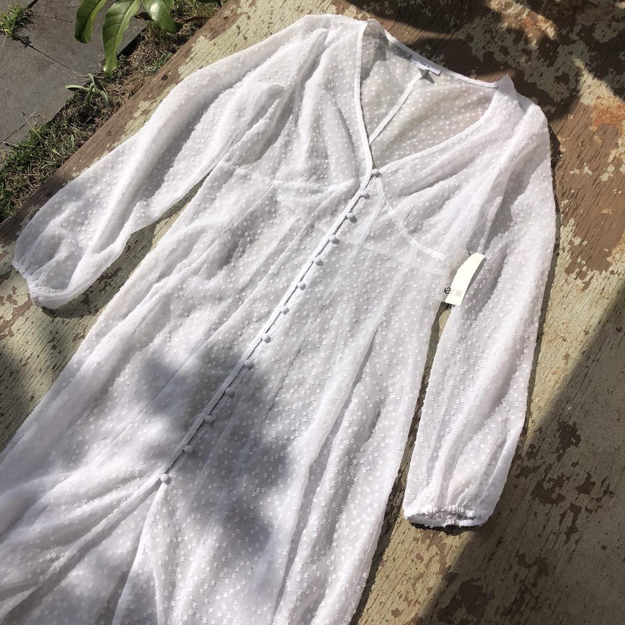 Beautiful light white beach cover up Brand new... - Depop