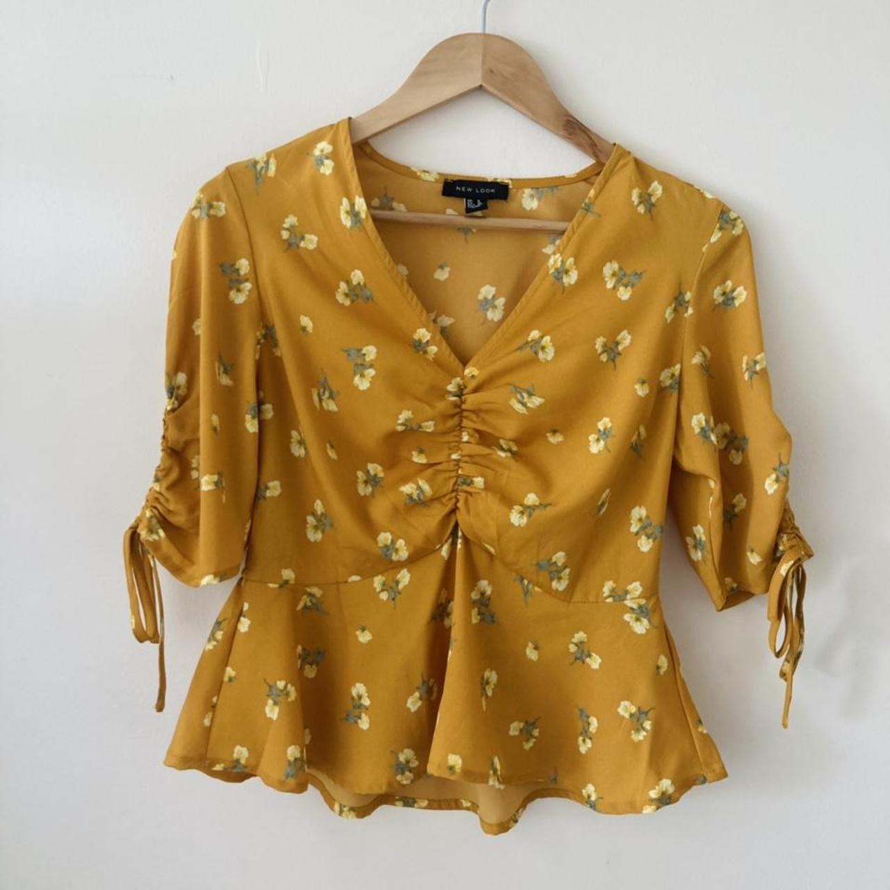Lovely light and floaty blouse from New Look,... - Depop