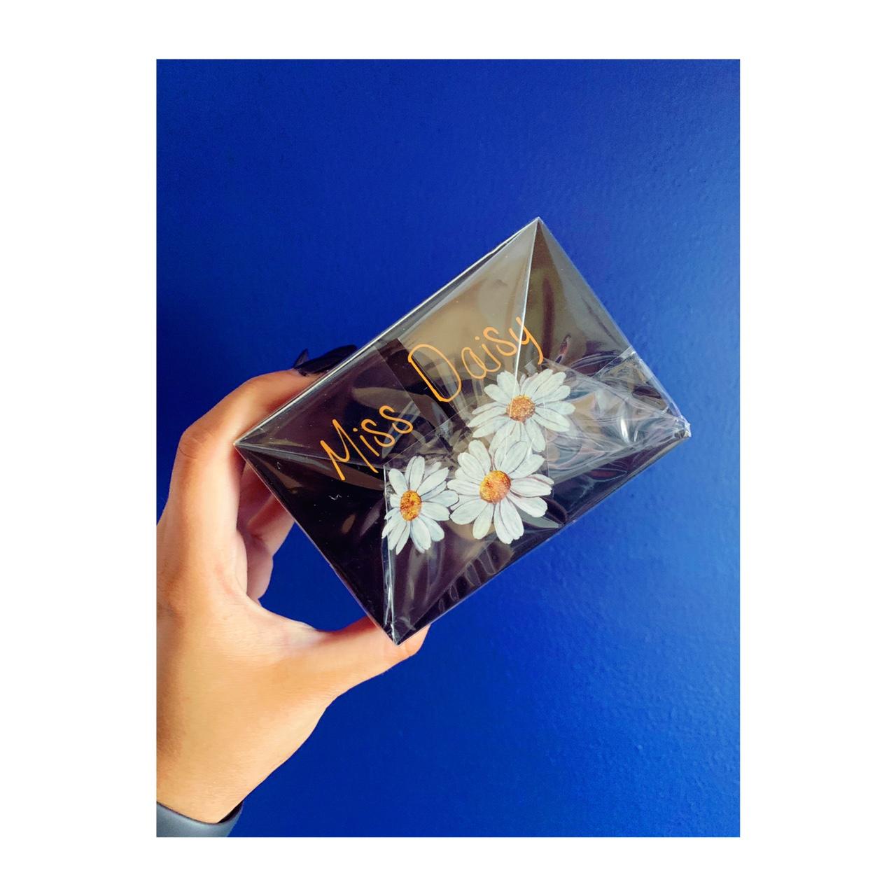 💐 MISS DAISY - DUPE FOR MARC JACOBS DAISY 💐 UNUSED... | Depop