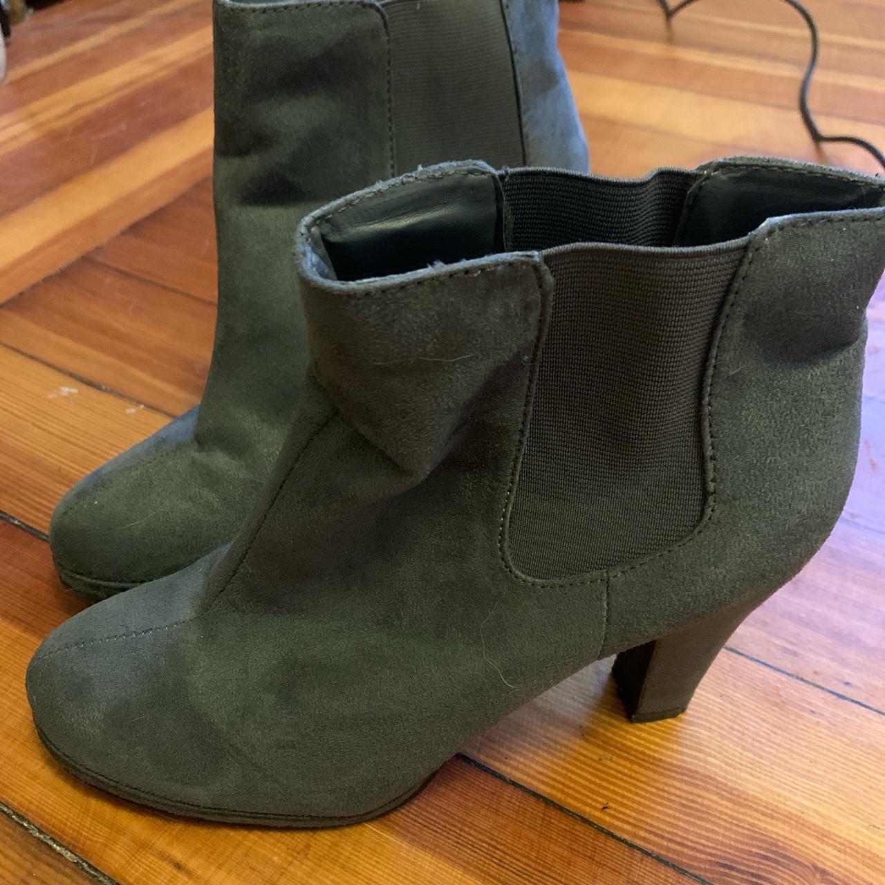 Rampage Women's Grey Boots | Depop