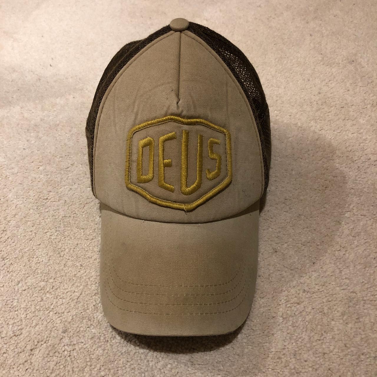 DEUS trucker cap no flaws - Depop