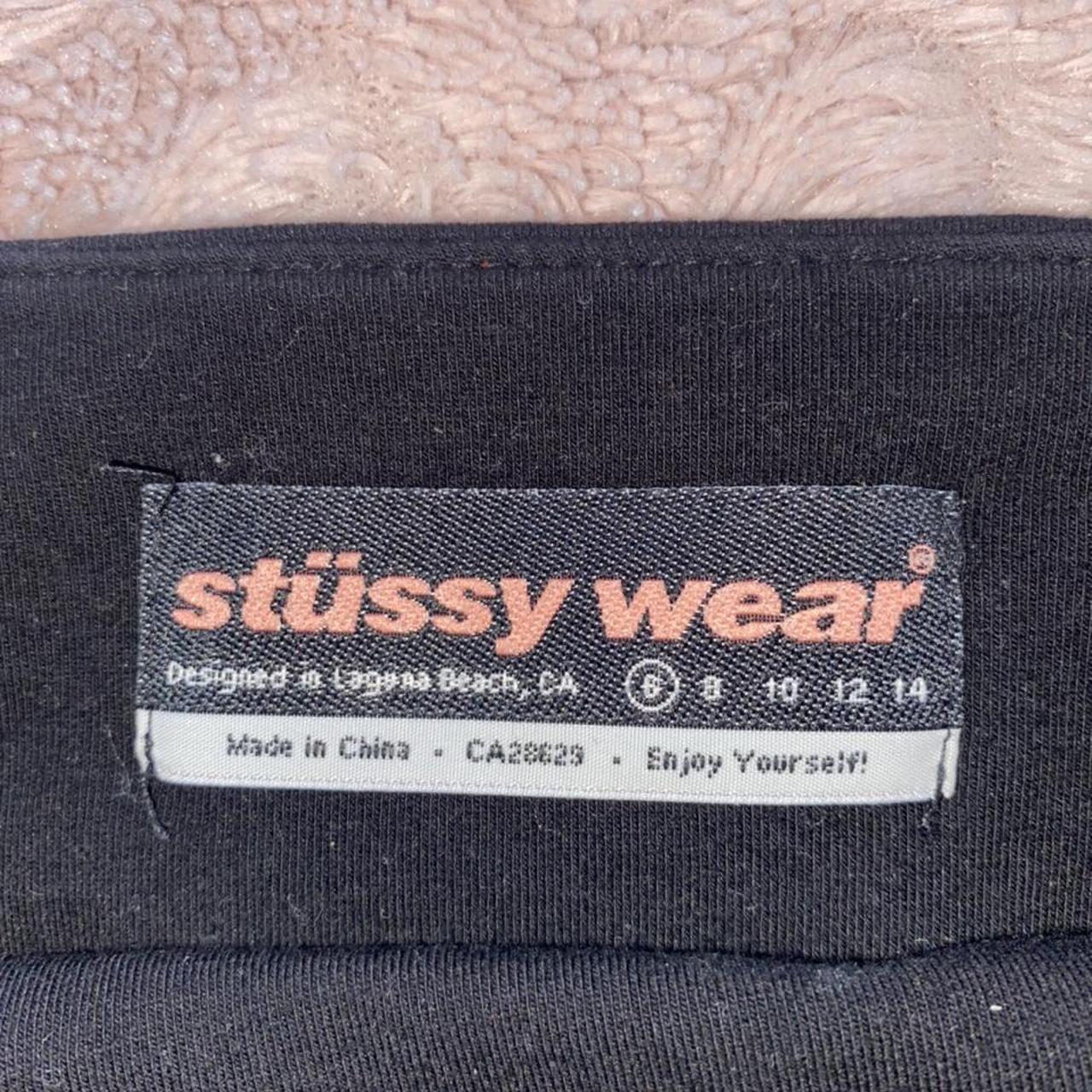 stussy crop top in perfect condition just dont wear... - Depop
