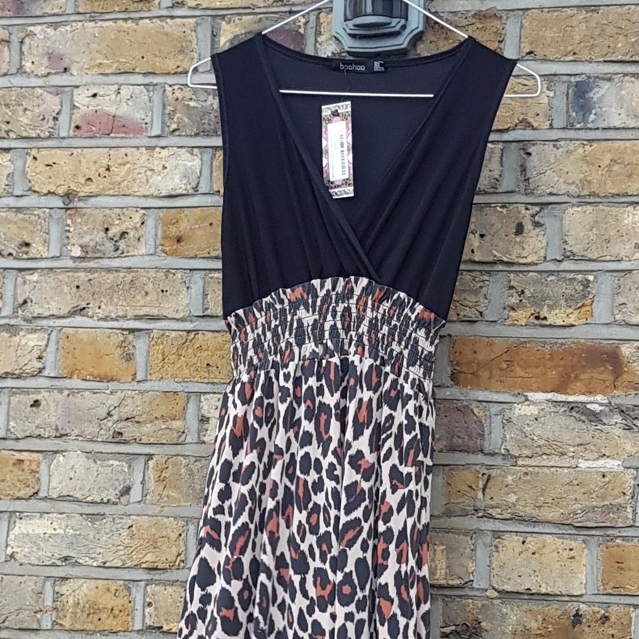 Boohoo Women's Dress | Depop