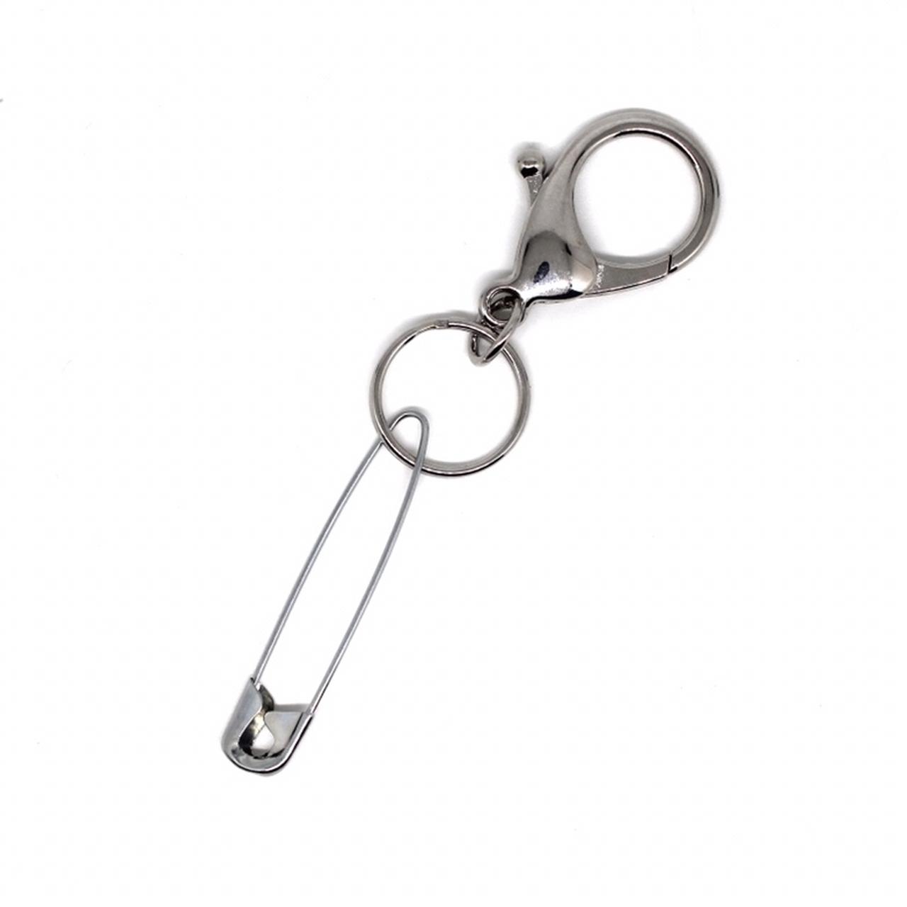 🥀 Safety pin keychain 🥀 •Super cute on a pair on... - Depop