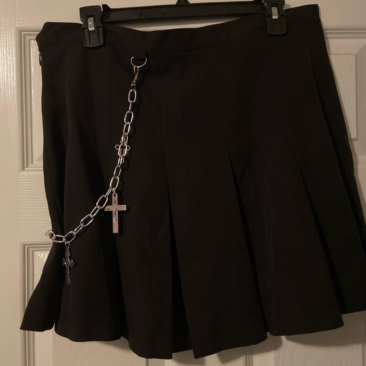 NWOT Current Mood cross chain pleated skirt. Never... - Depop