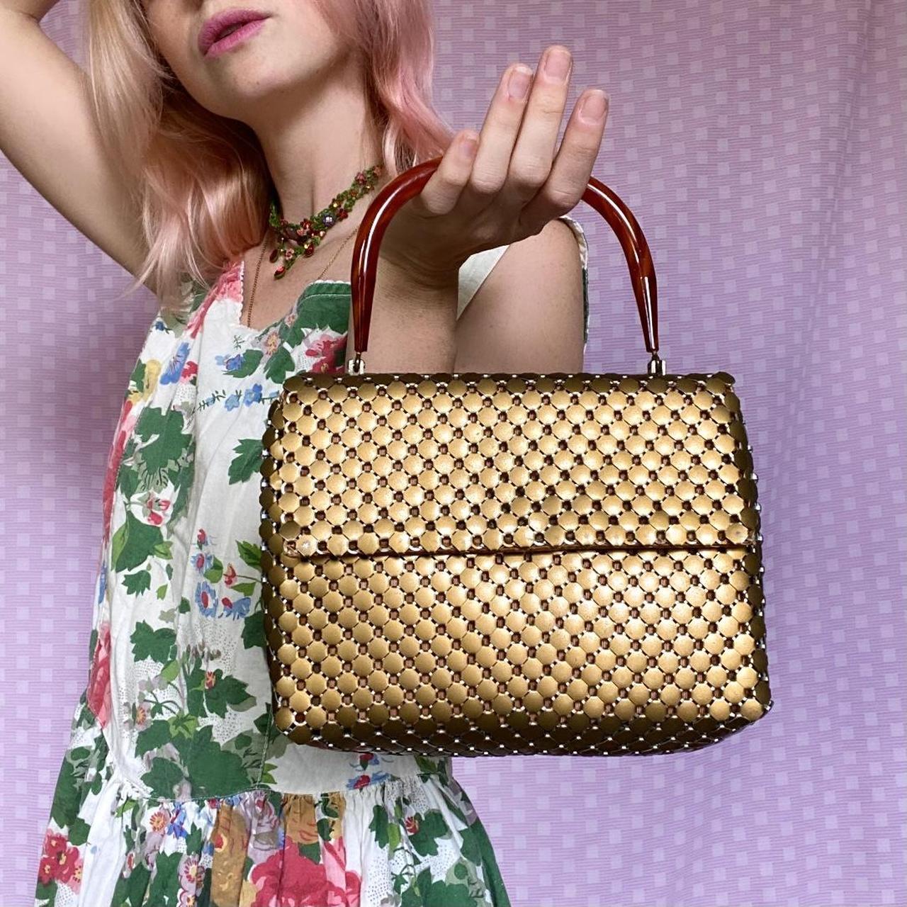 Gorgeous and incredible gold chain mail vintage... - Depop