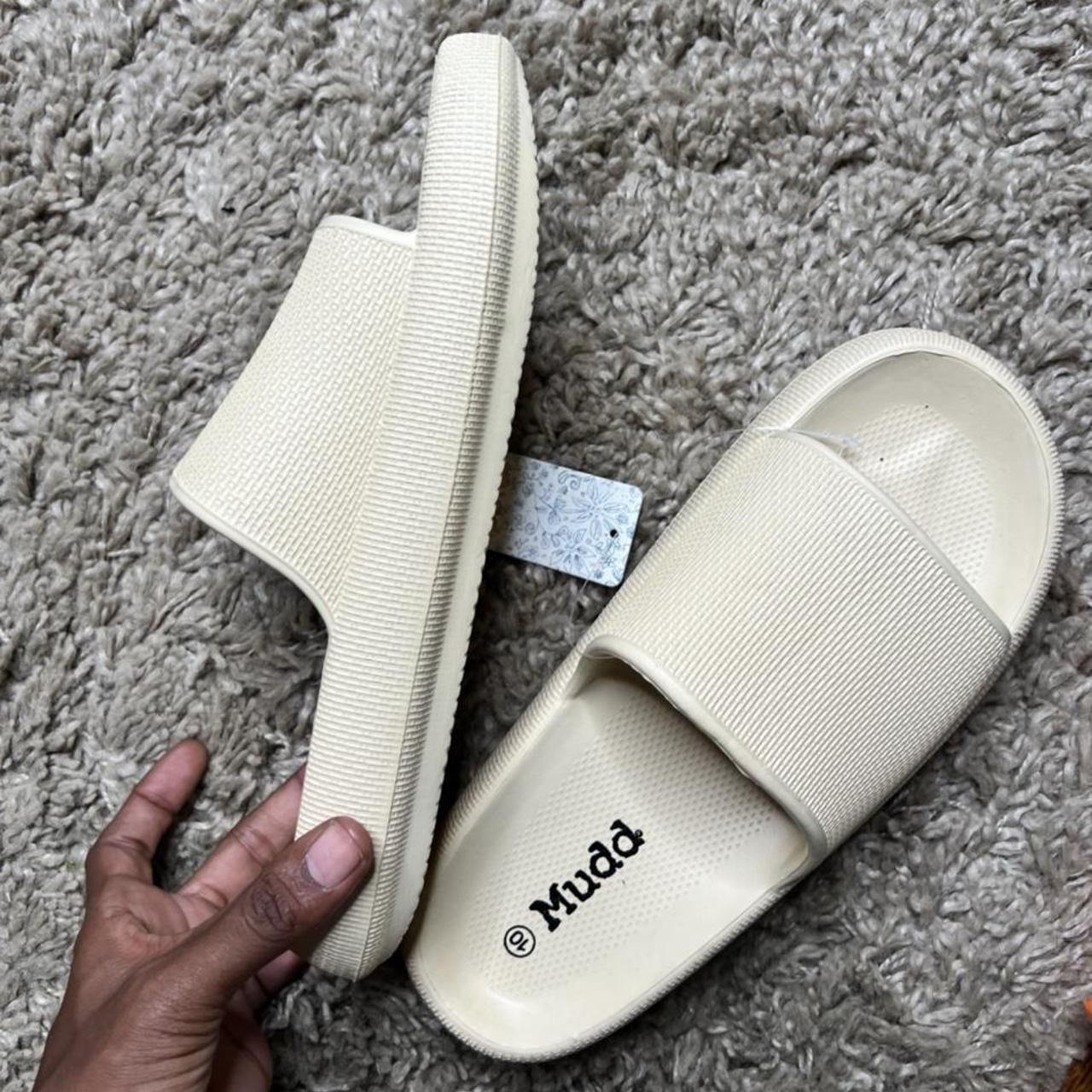 Mudd foam slides Cream /tan color Mens 10 #mudd... - Depop
