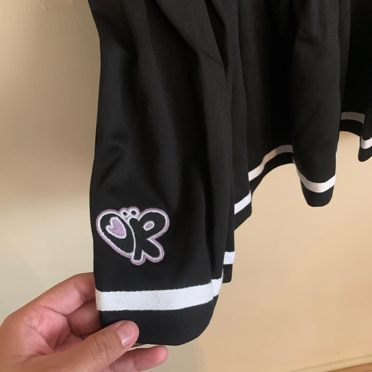 OLIVIA RODRIGO SOUR PROM MERCH WOMEN'S LARGE... - Depop