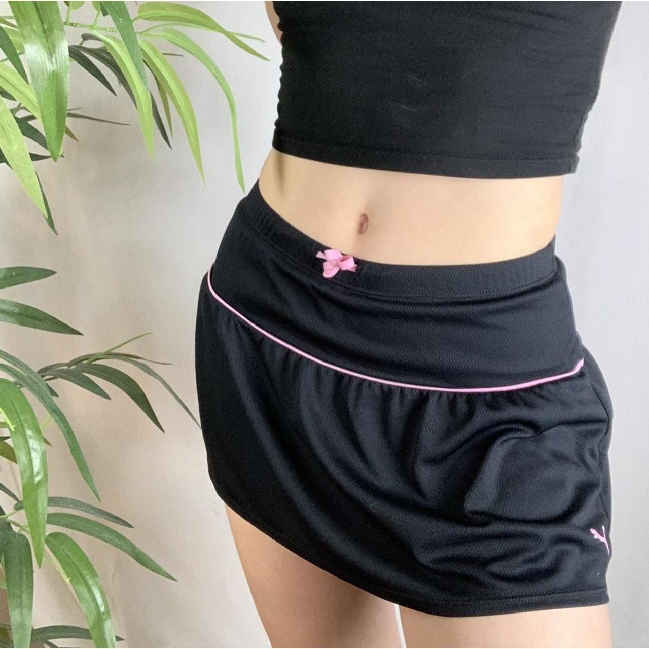 Puma Black and Pink | Depop