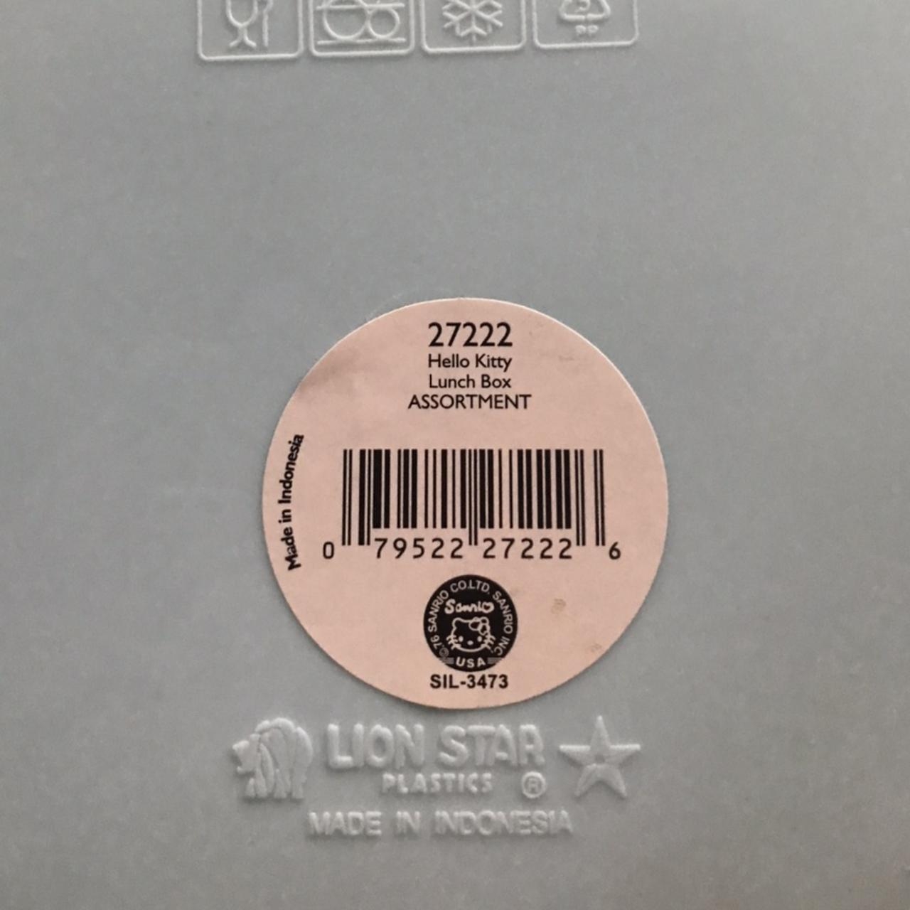 Sanrio Women's Crop-top | Depop