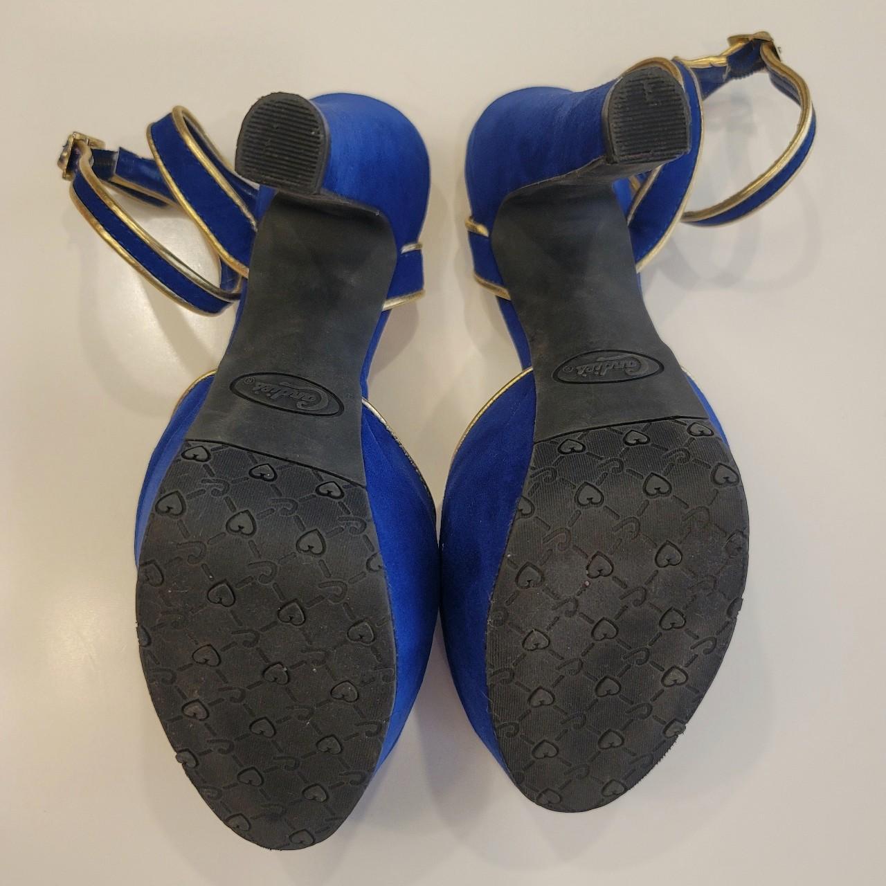 Candie's Women's Blue Courts | Depop