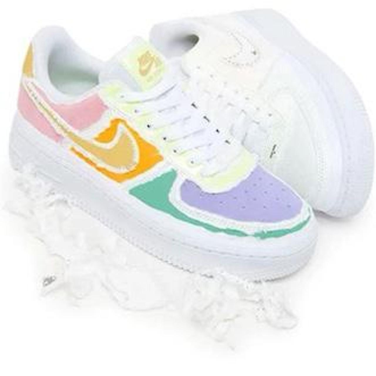 Nike Women's multi Trainers | Depop