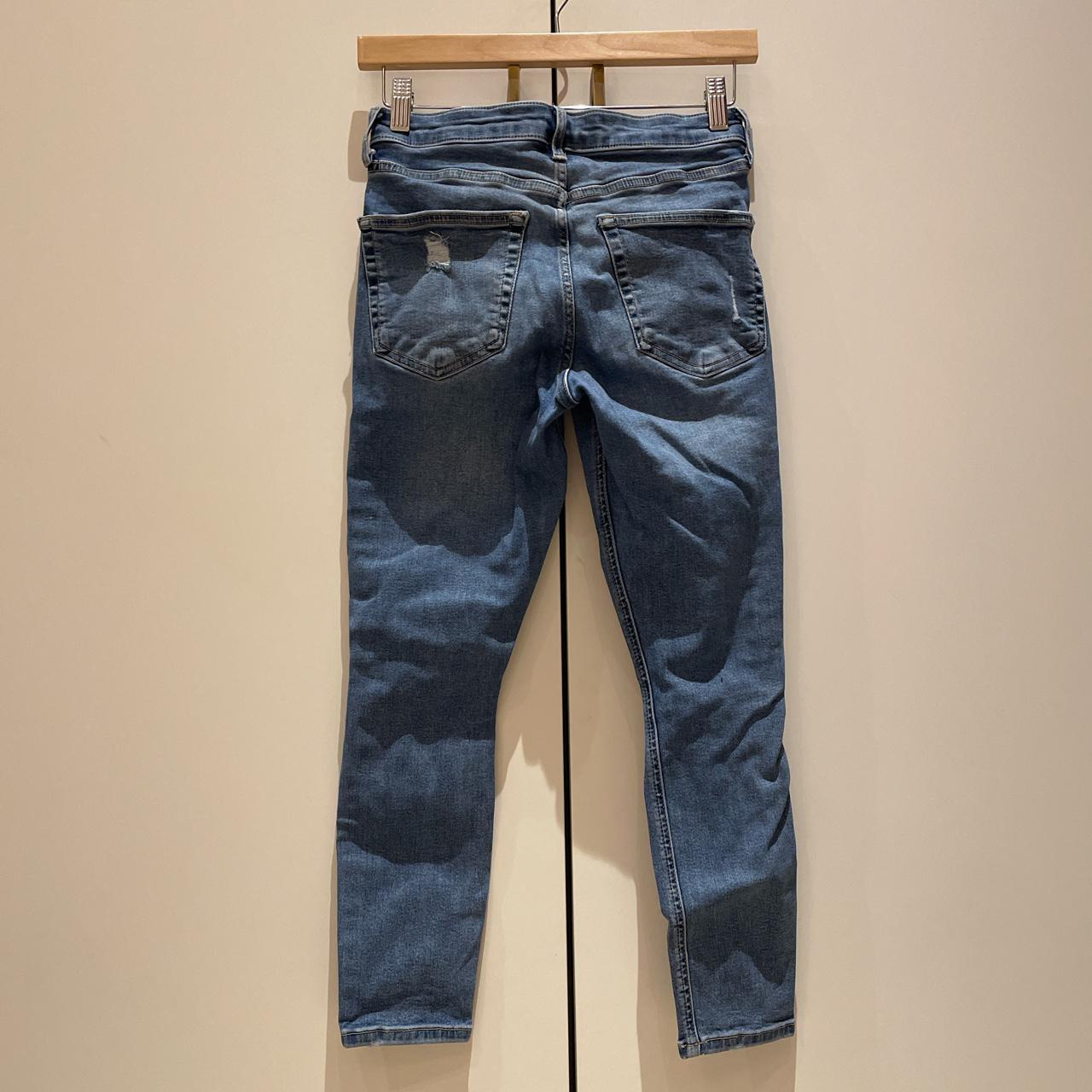 Jamie topshop stretchy skinny ripped jeans W28 L28 - Depop