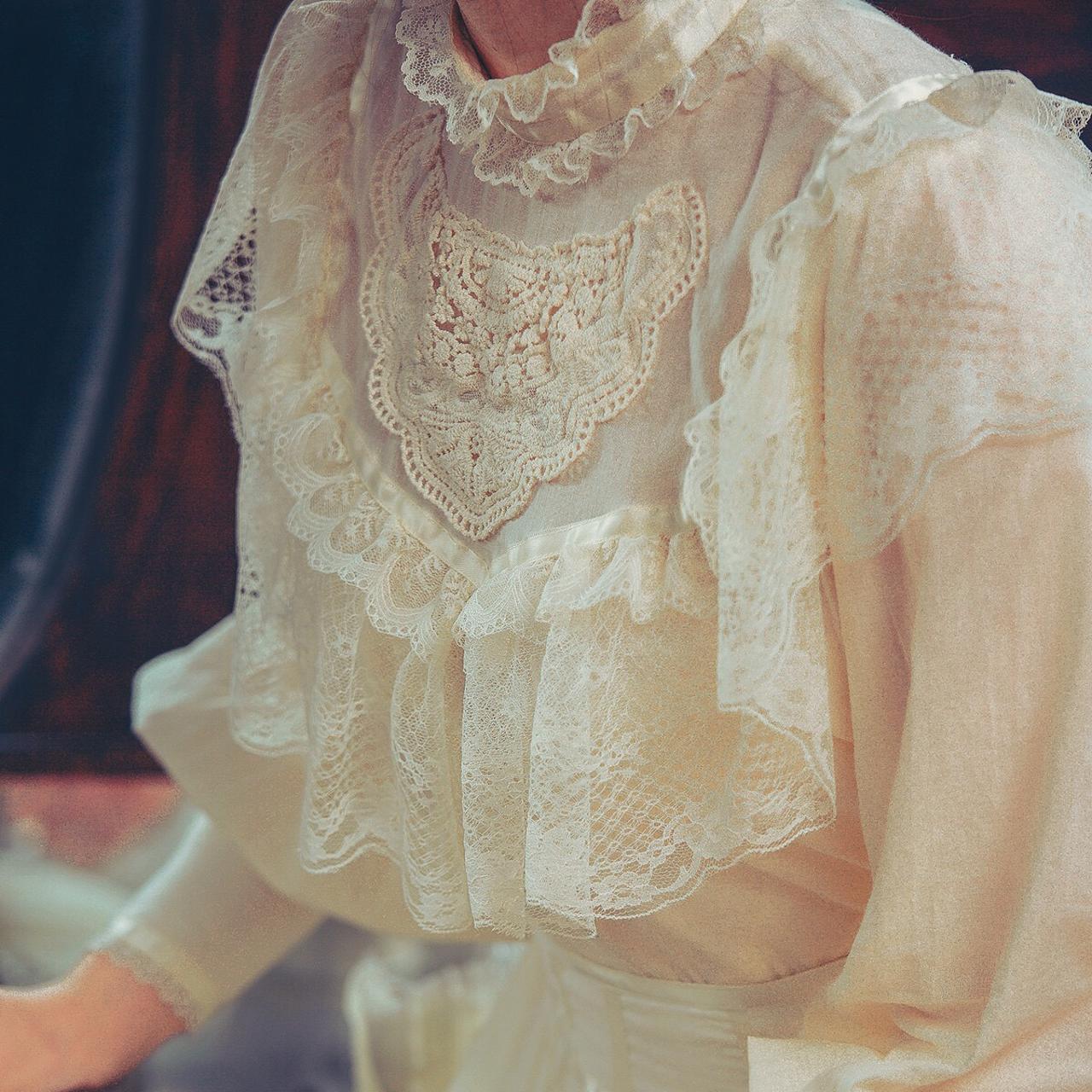 Women's Cream | Depop