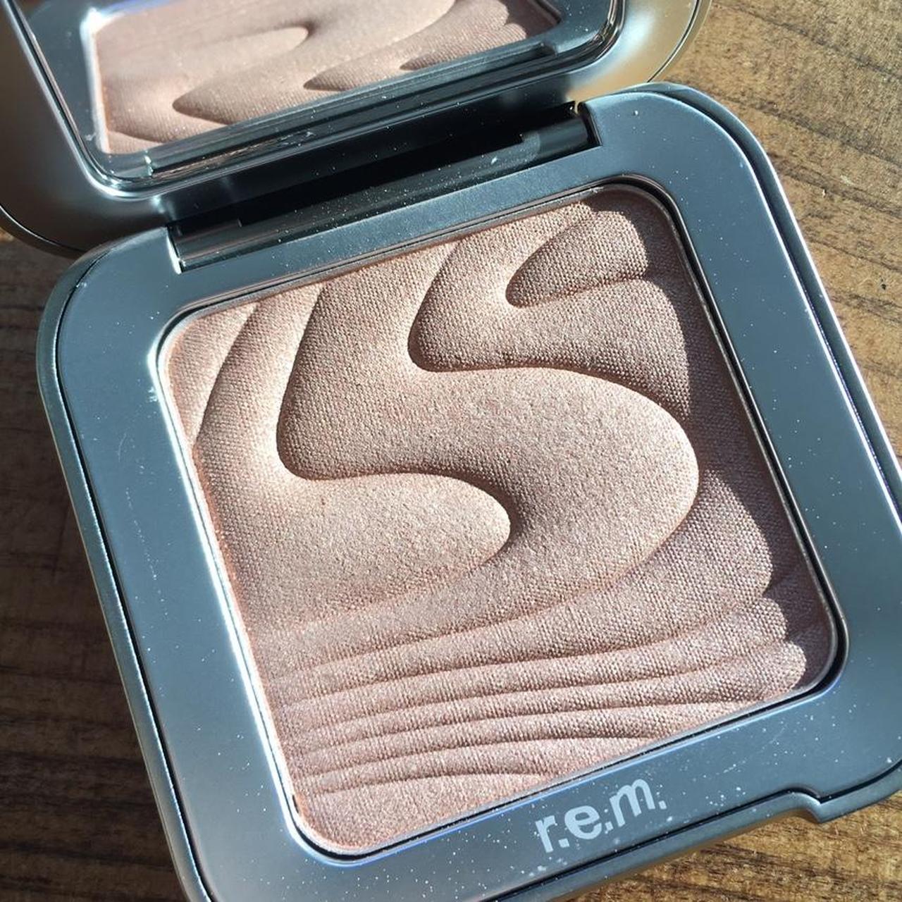 REM beauty highlighter in shade miss... - Depop