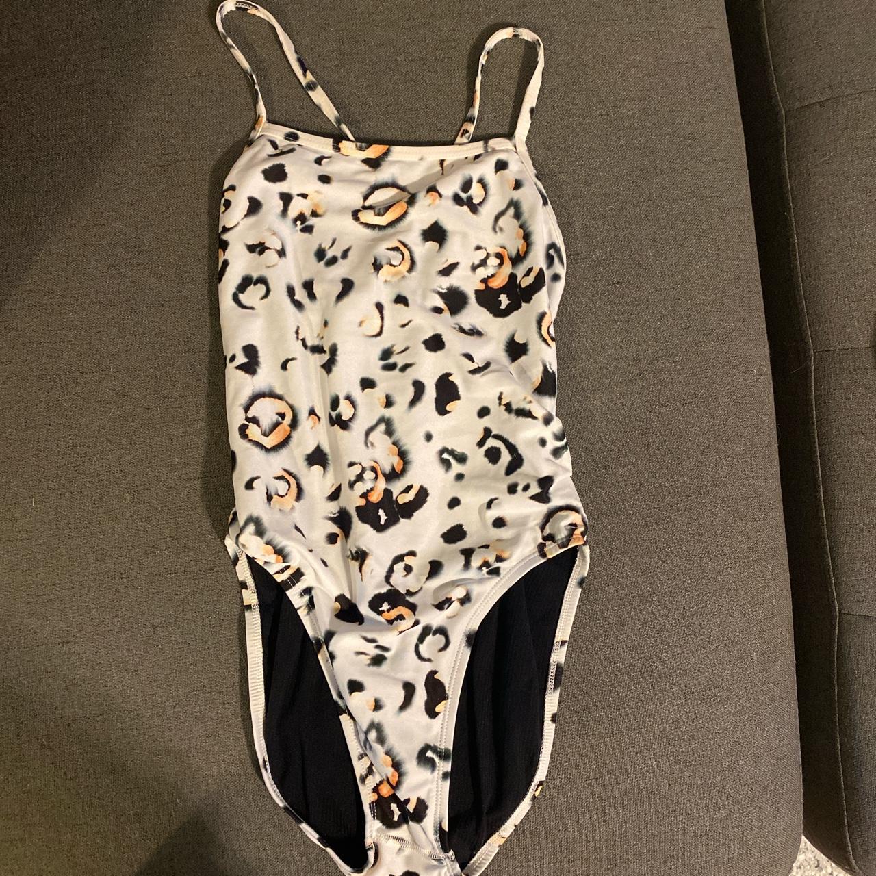 Jolyn ‘Feline’ leopard Brandon Onesie Size 28 Used a... - Depop