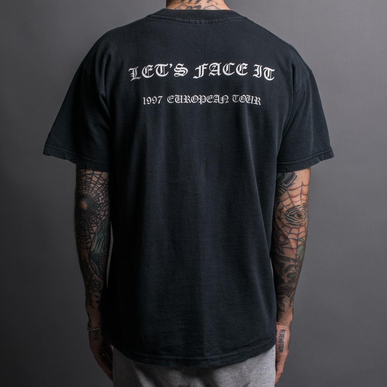 Men's T-shirt | Depop