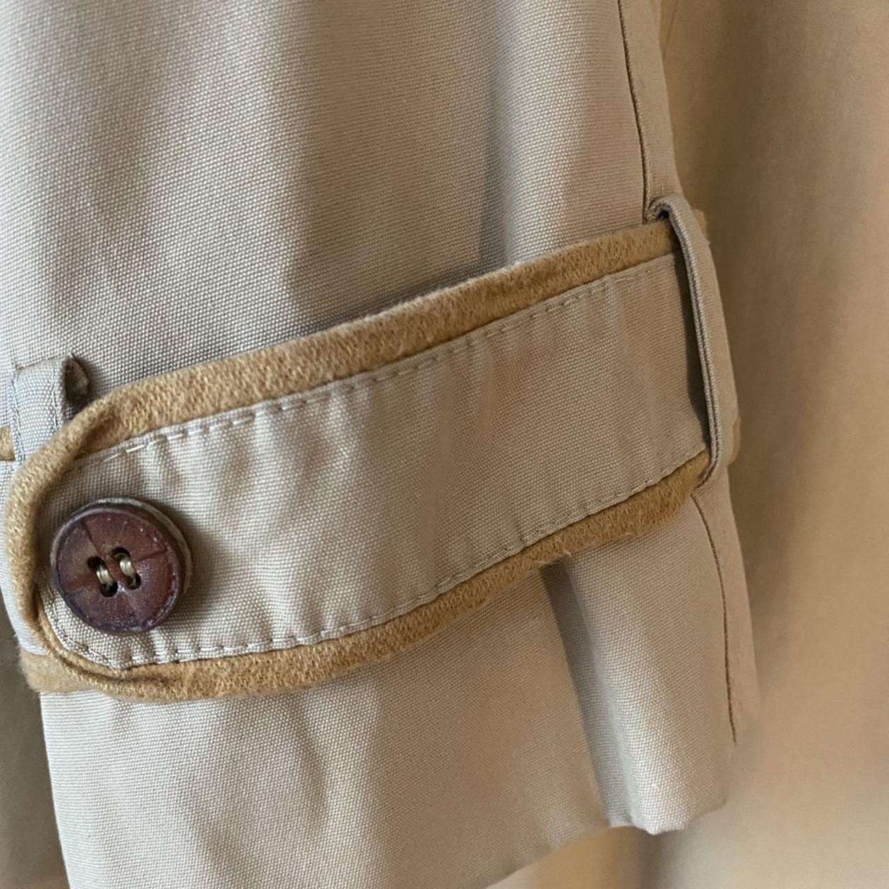 Fur lined vintage trench coat in very good... - Depop