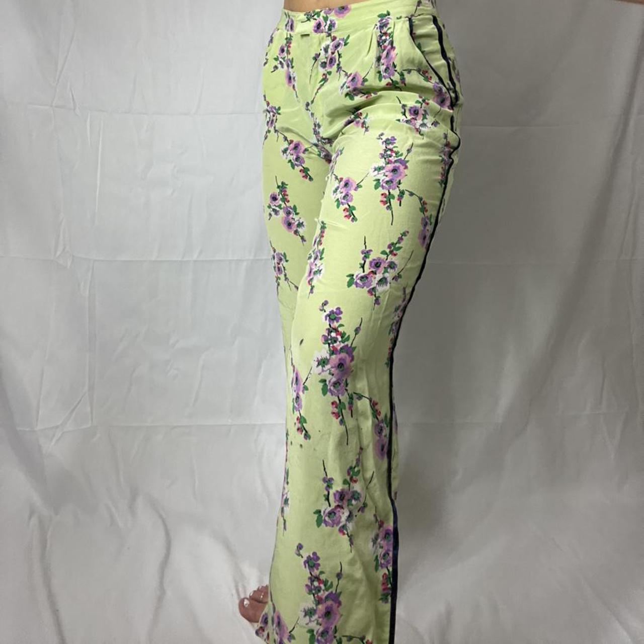 Juicy Couture Green Floral Silk Pants 🌸 *small stain... - Depop