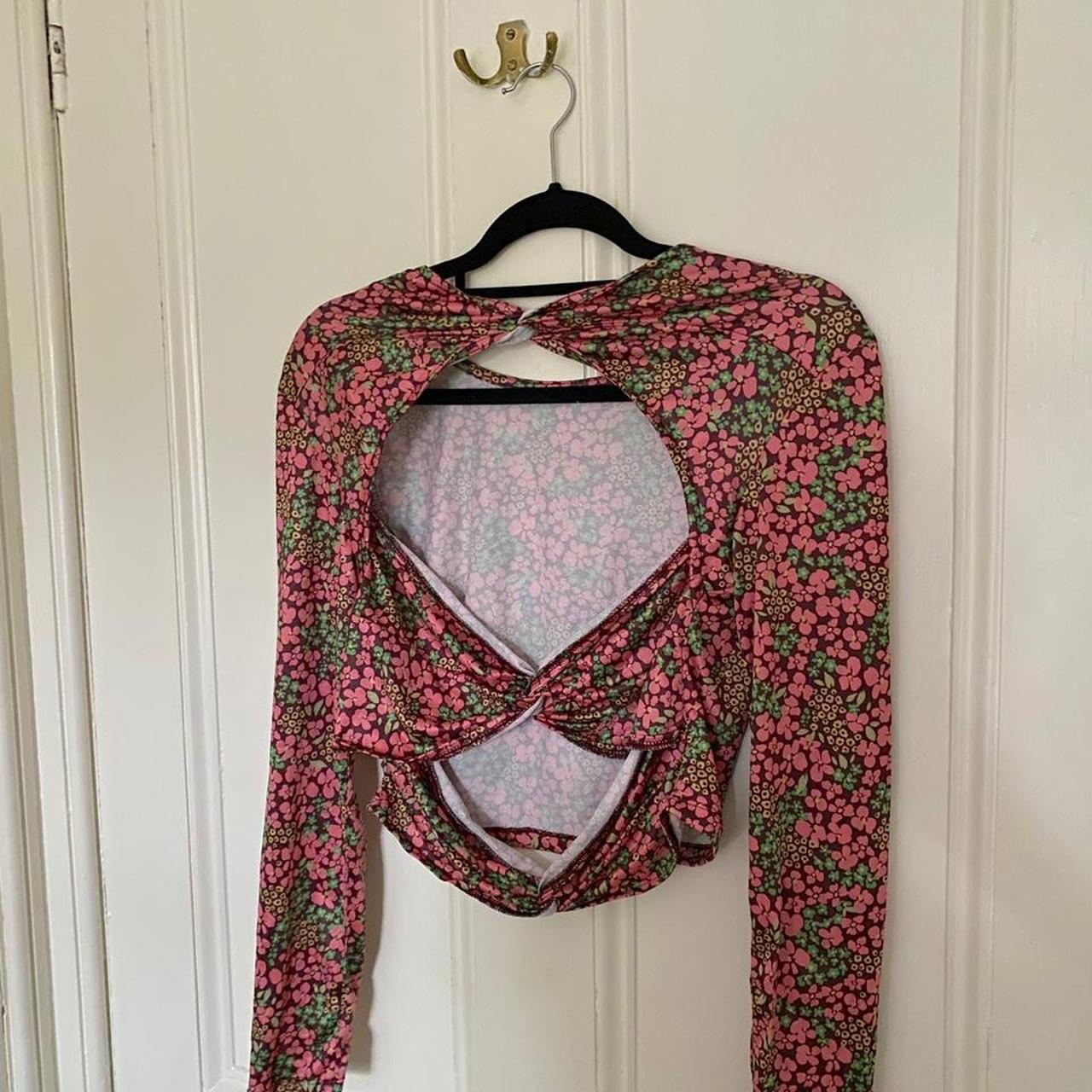 Monki Women's Pink and Green Crop-top | Depop