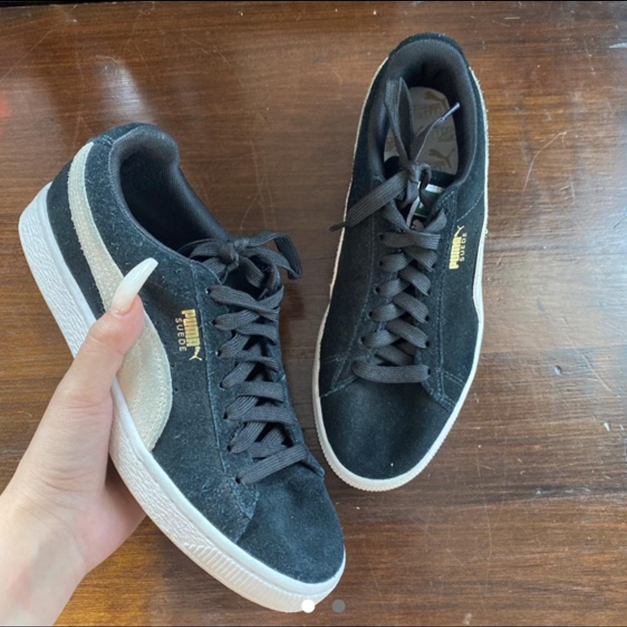 ️black puma low top ️ womens size 8.5 lightly used... - Depop