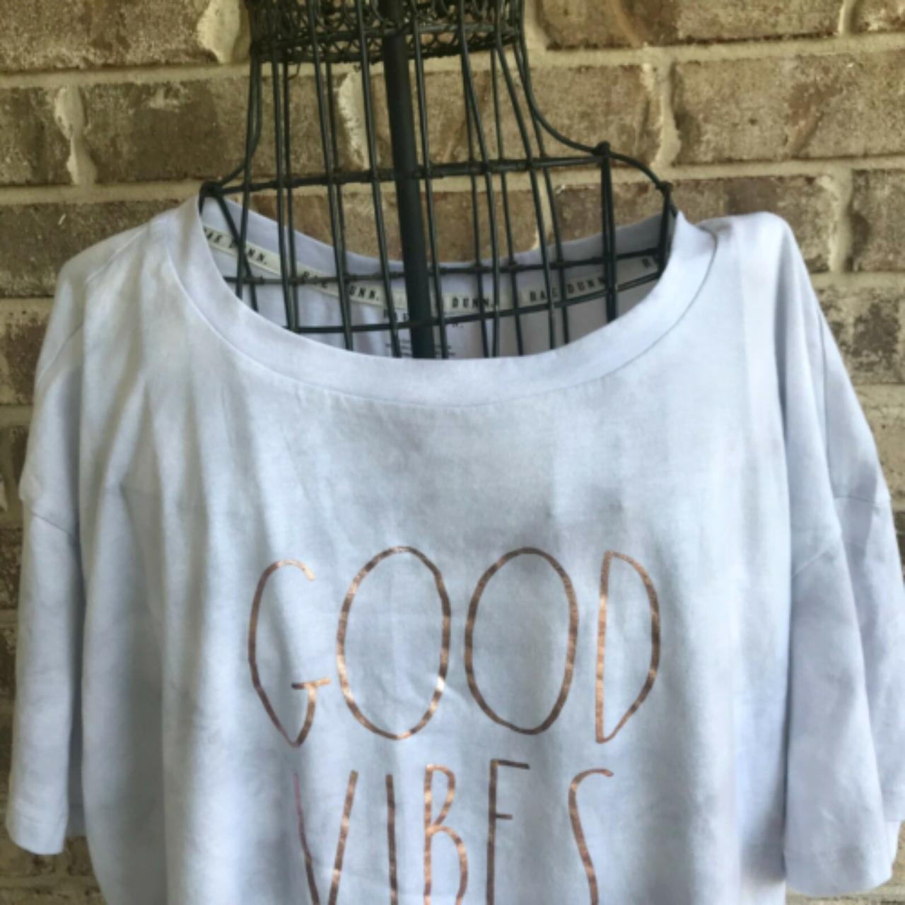 Rae Dunn Good Vibes Top 2X Hi Low Casual Graphic... - Depop
