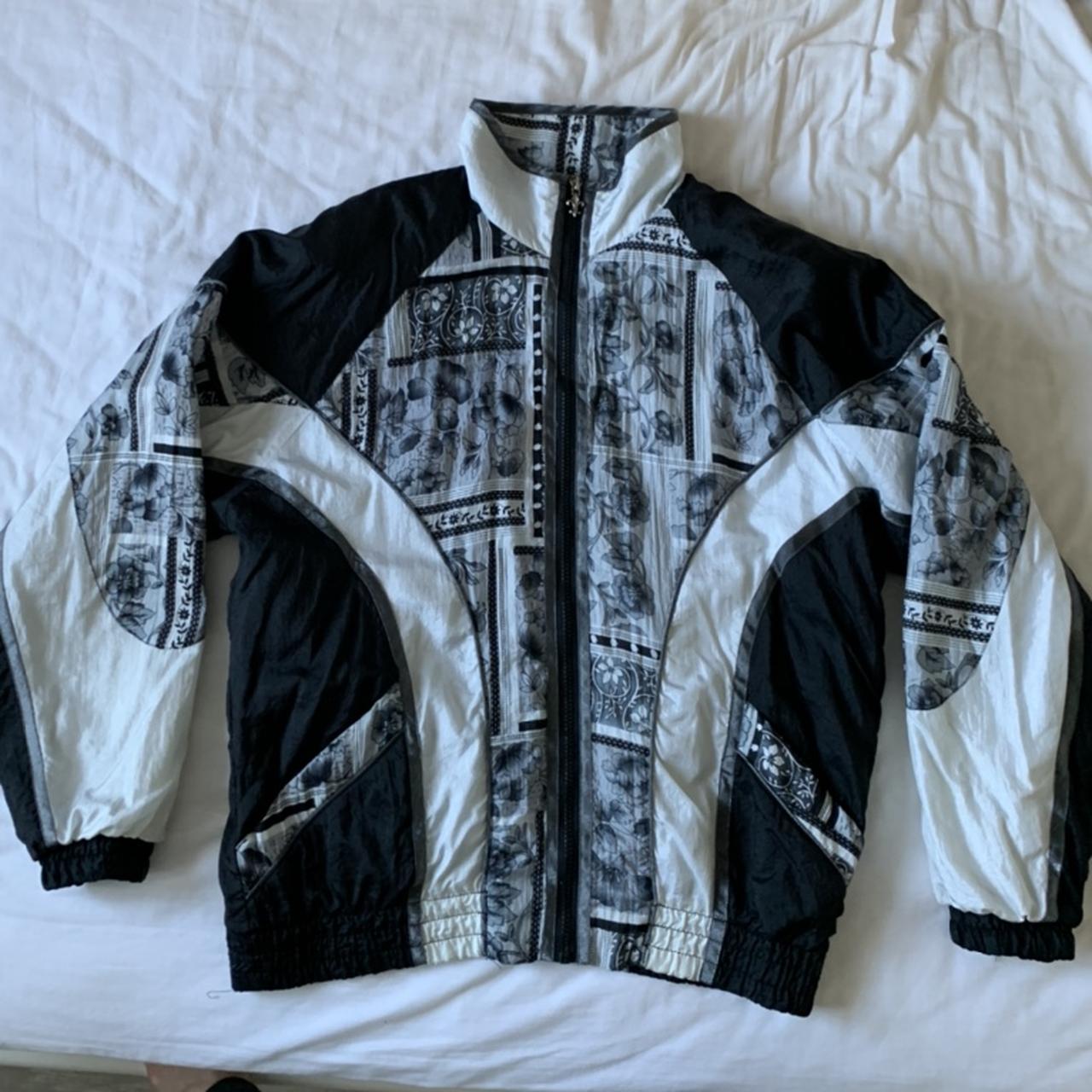 Vintage unisex floral patterned bomber jacket. In... - Depop