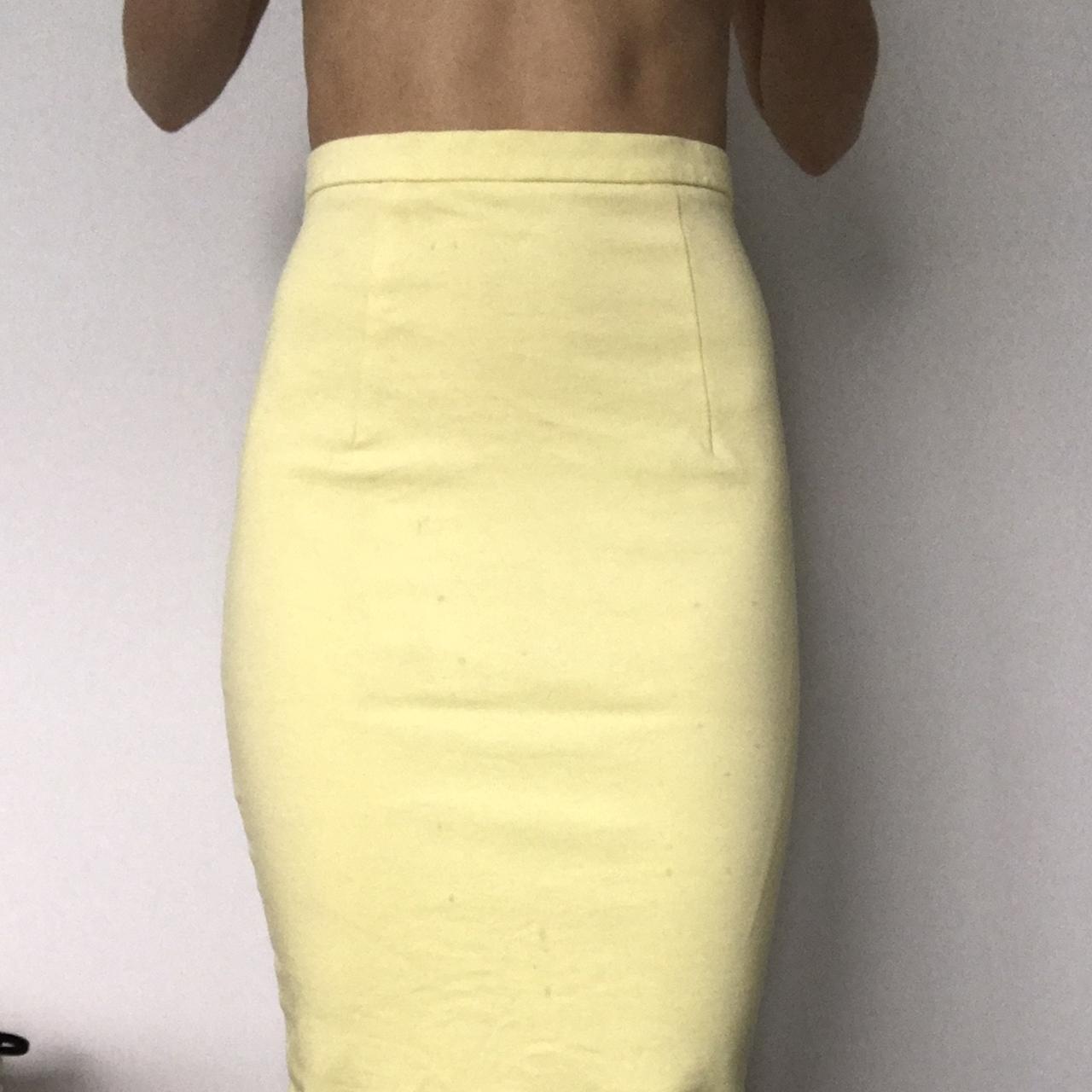 Forever New - lemon pencil skirt Aus size 6 - some... - Depop