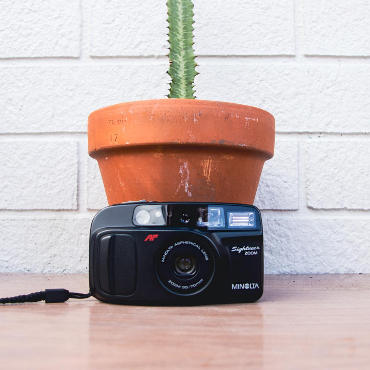 📸 1998 Minolta Sightseer Zoom 35mm Point & Shoot 📸... - Depop