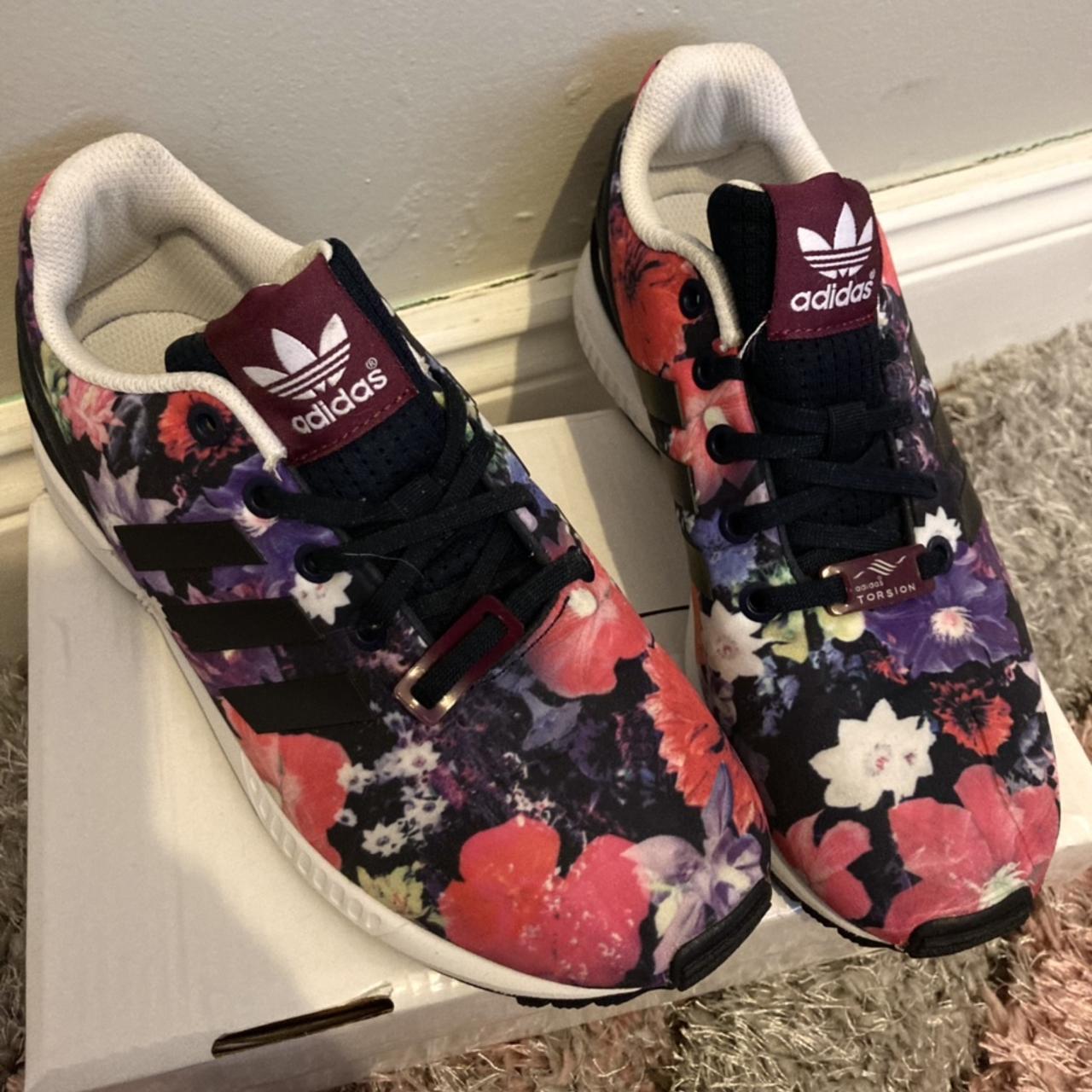 Selling these fab floral Adidas runners. Size 3 as... - Depop