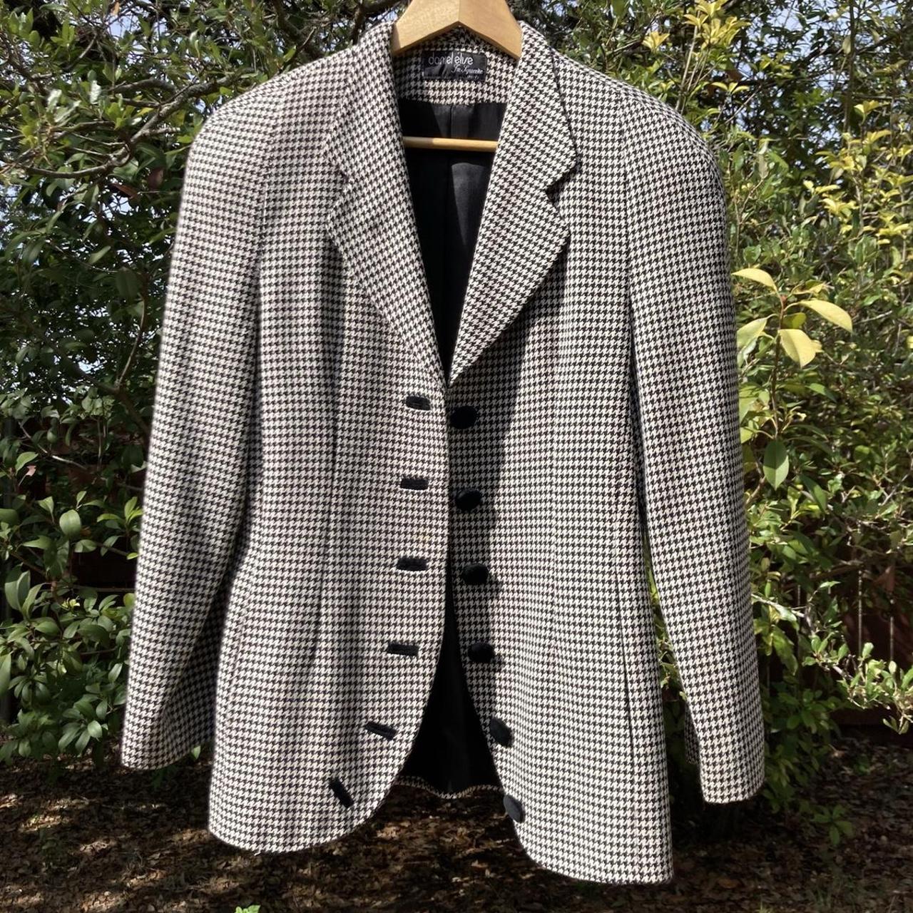 French Connection Women's White and Black Tailored-jackets | Depop