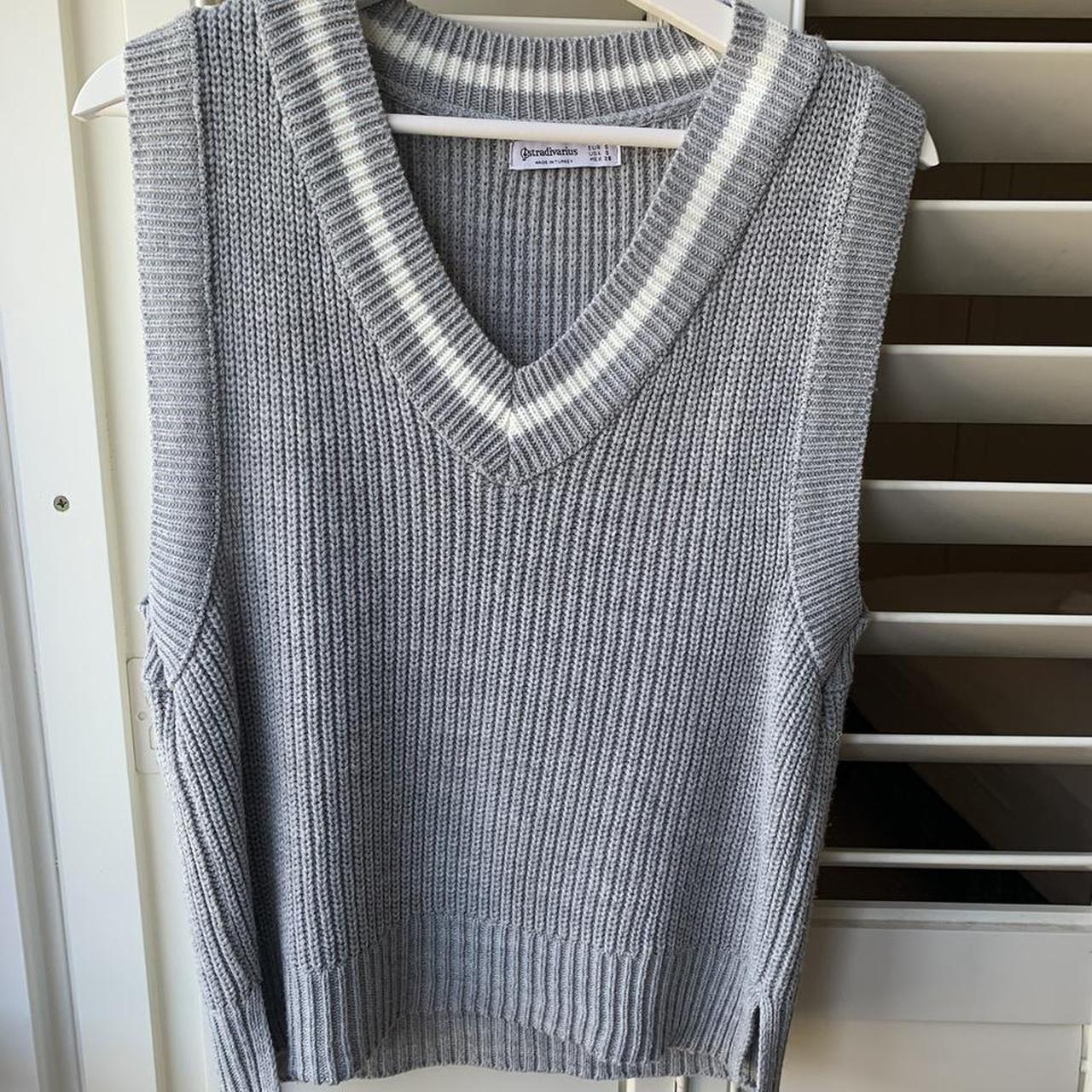 stradivarius grey sweater vest size small worn a few... - Depop