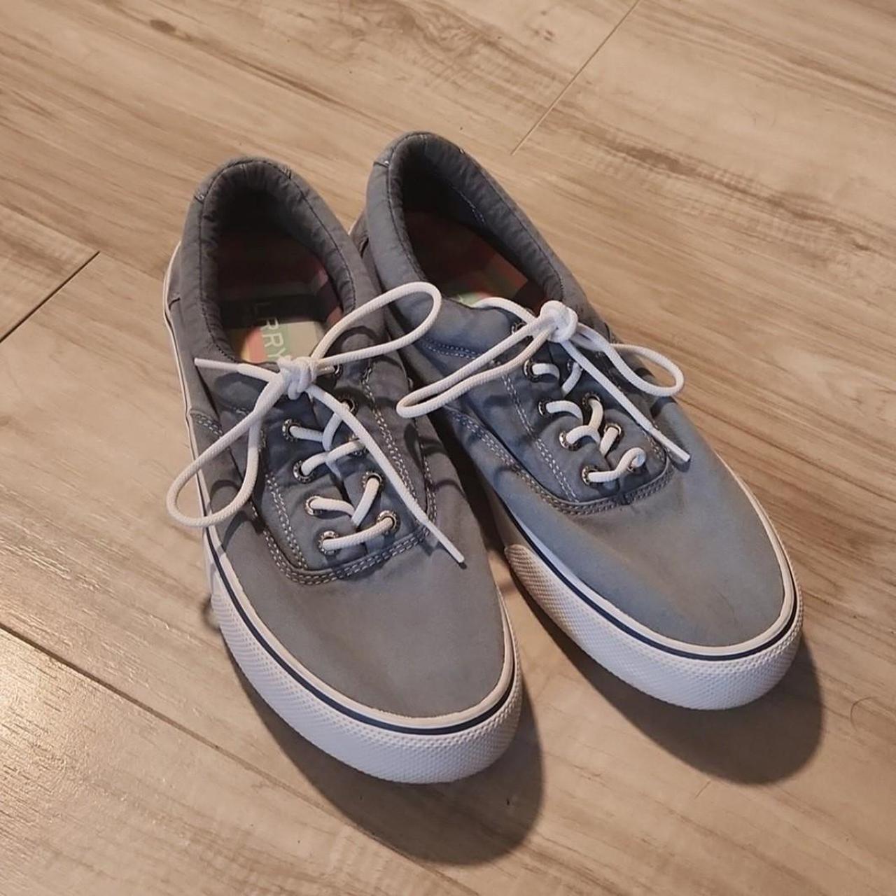 Sperry Men's White and Blue Trainers | Depop