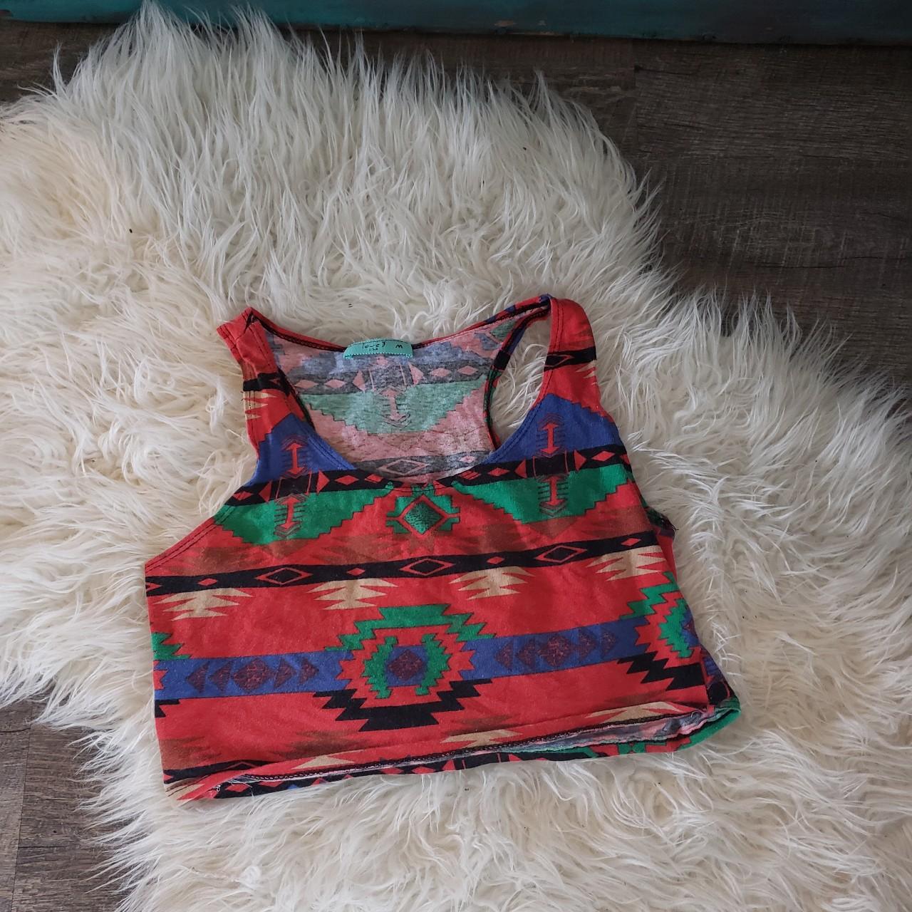 Aztec crop top - Depop