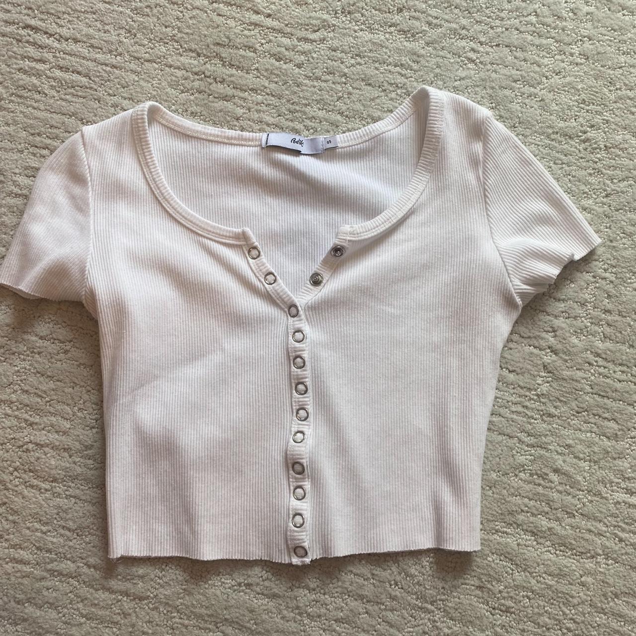 White Button Up Crop Top ♡ ☞ Size S ☞ Super Cute And Depop