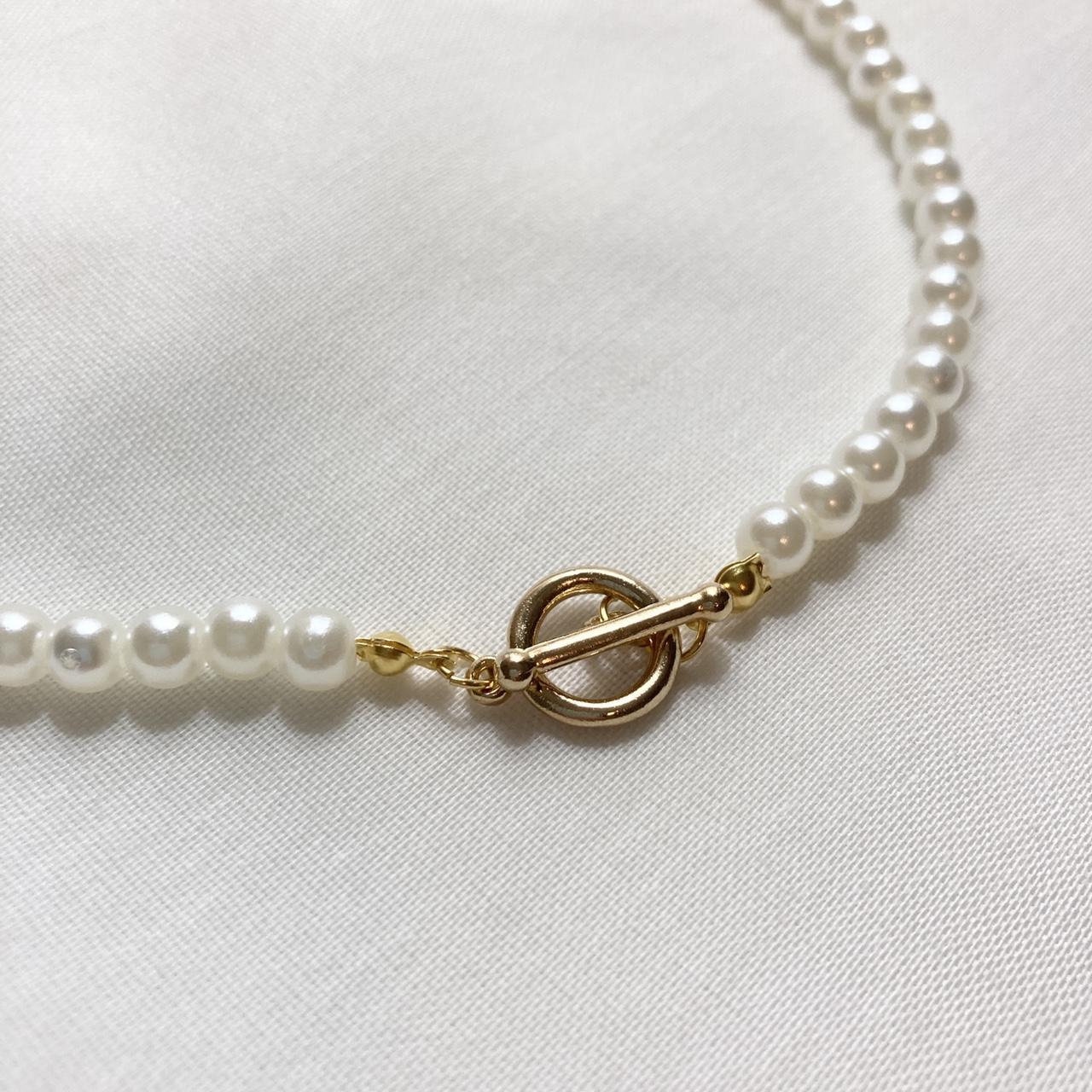 Beaded Gold Toggle Pearl Necklace Chic and... - Depop